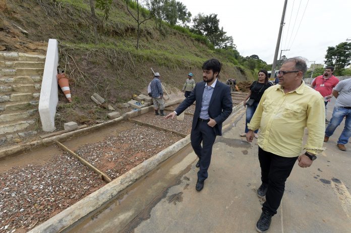 Obras no Cemitério da Vila Rio passam por vistoria - Guarulhos Hoje